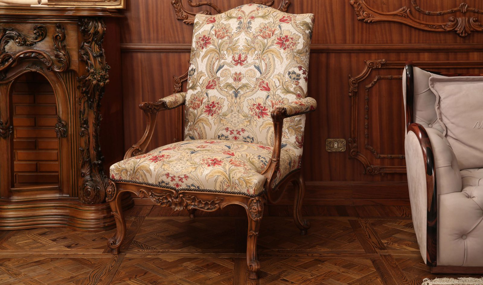 Arthur Chair – Art Heritage