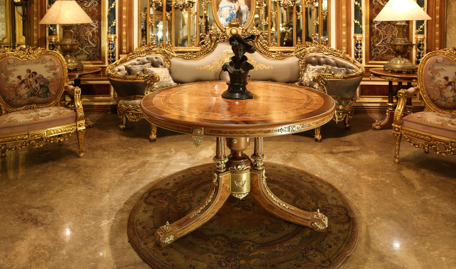 Butchoff Display Table – Art Heritage