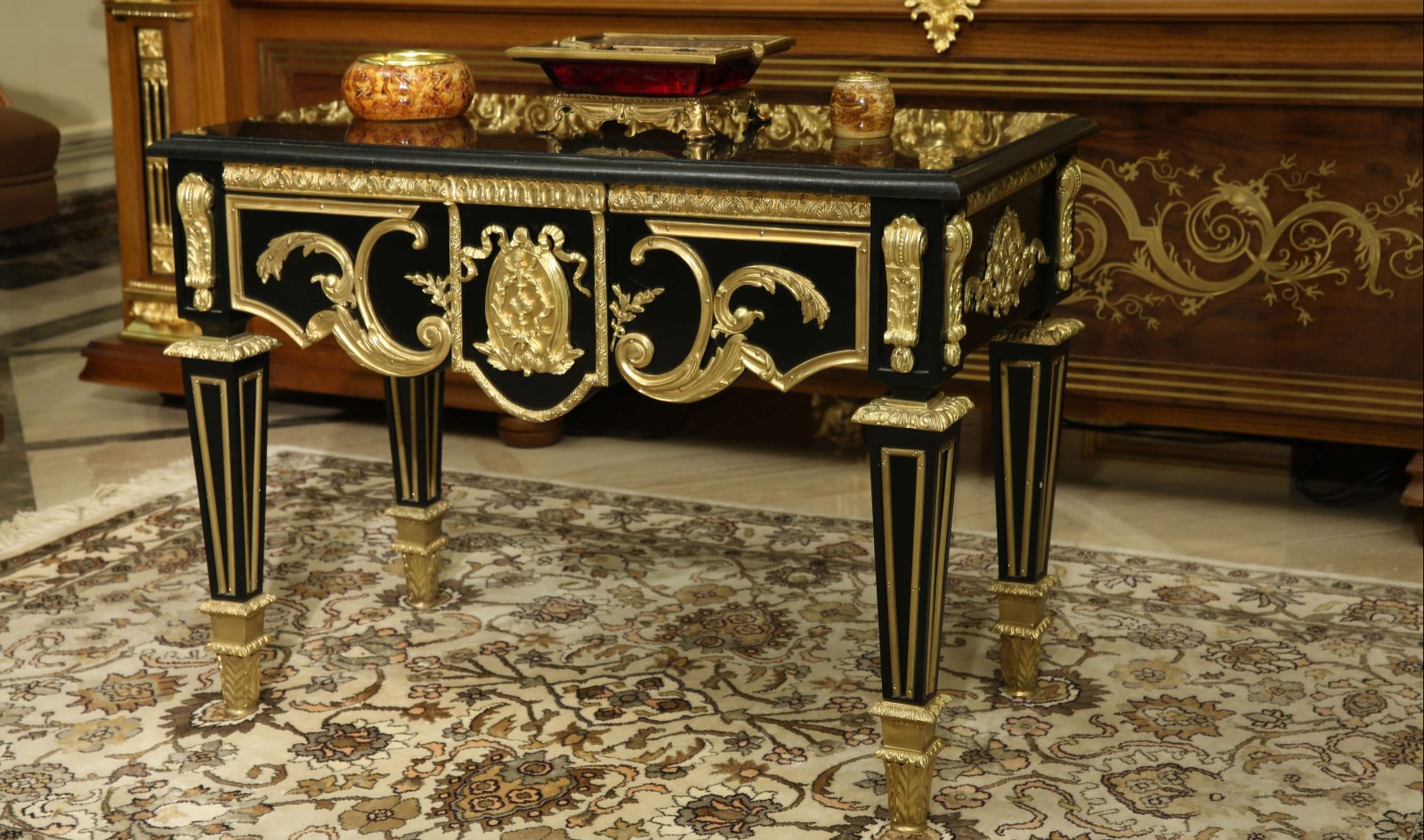 Christopher Table – Art Heritage